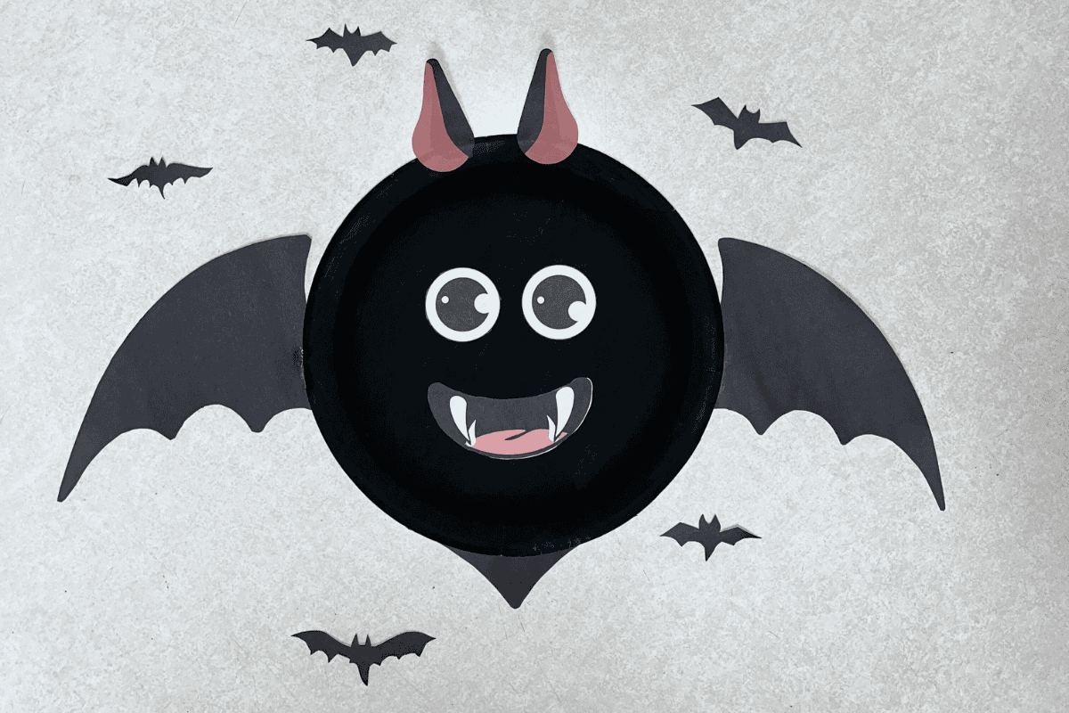 Spooky FUN Paper Plate Bat Craft - Party Ideas for Real People